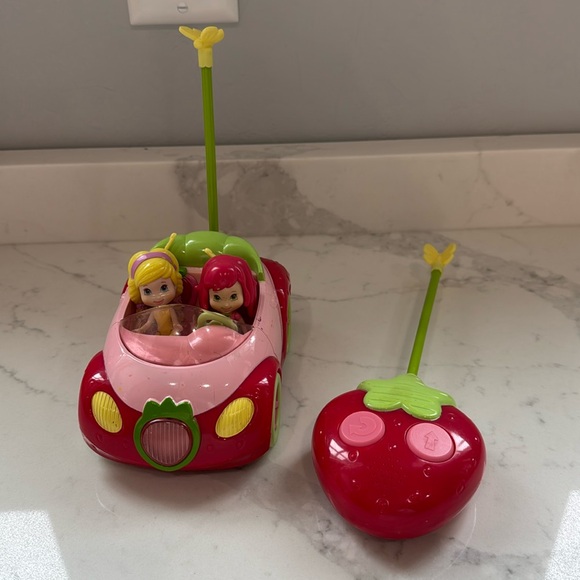 Hasbro | Toys | Strawberry Shortcake Berry Cruiser | Poshmark